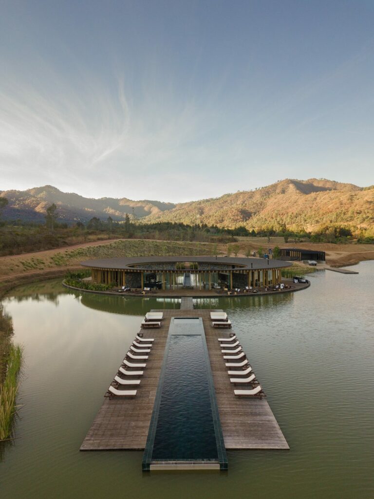 A Round Club House on a Lake in Mexico – Natural Building Blog