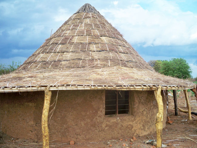 Earthbag Huts in Uganda – Natural Building Blog