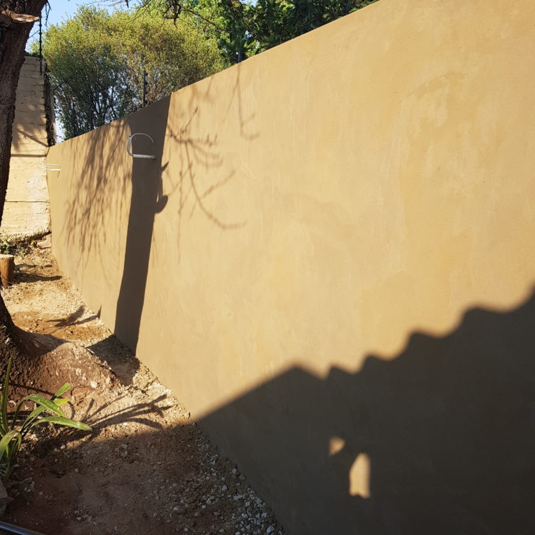 An Earthbag Privacy Wall – Natural Building Blog