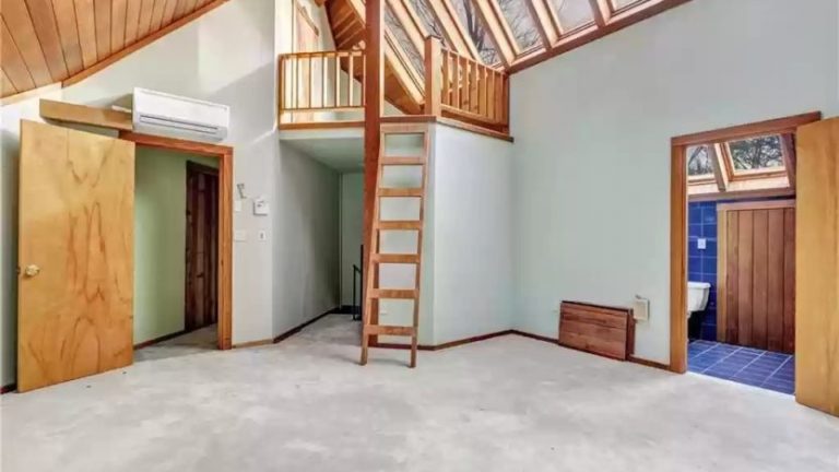 Fun Contemporary Passive Solar, Earth-bermed Home – Natural Building Blog