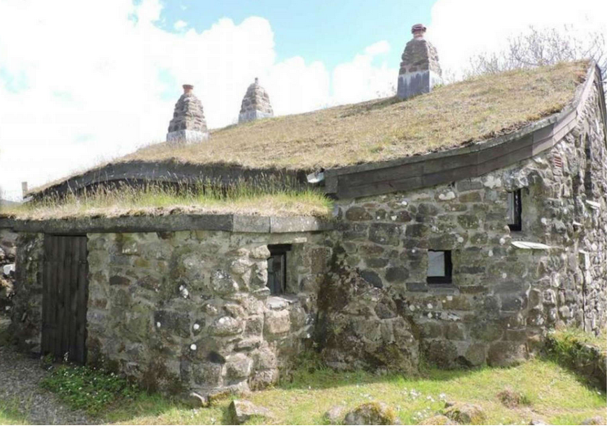 Hobbit Homes Around the World – Natural Building Blog