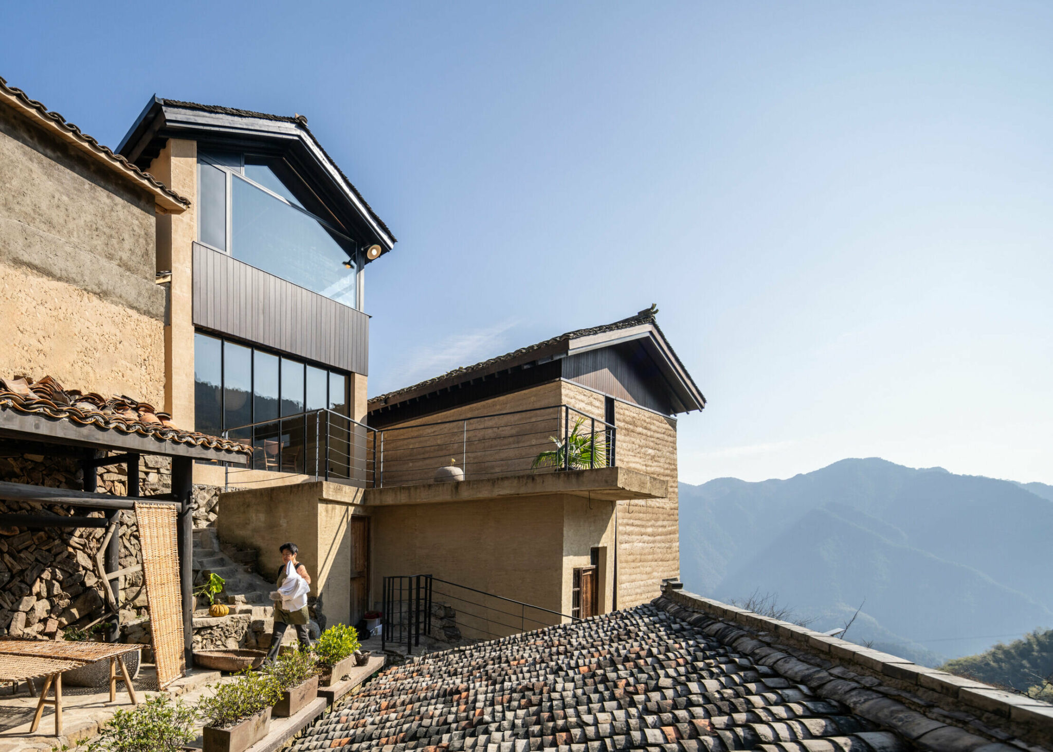 Preserving a Cliff-side Village in China – Natural Building Blog